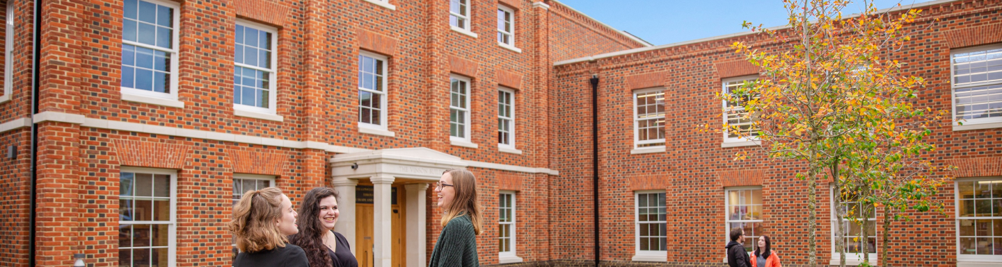 University of Buckingham UK for International Students | Courses ...